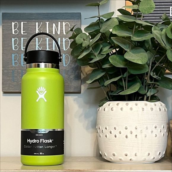 Hydro Flask | Dining | New32 Oz Wide Mouth Cap Hydro Flask Color ...